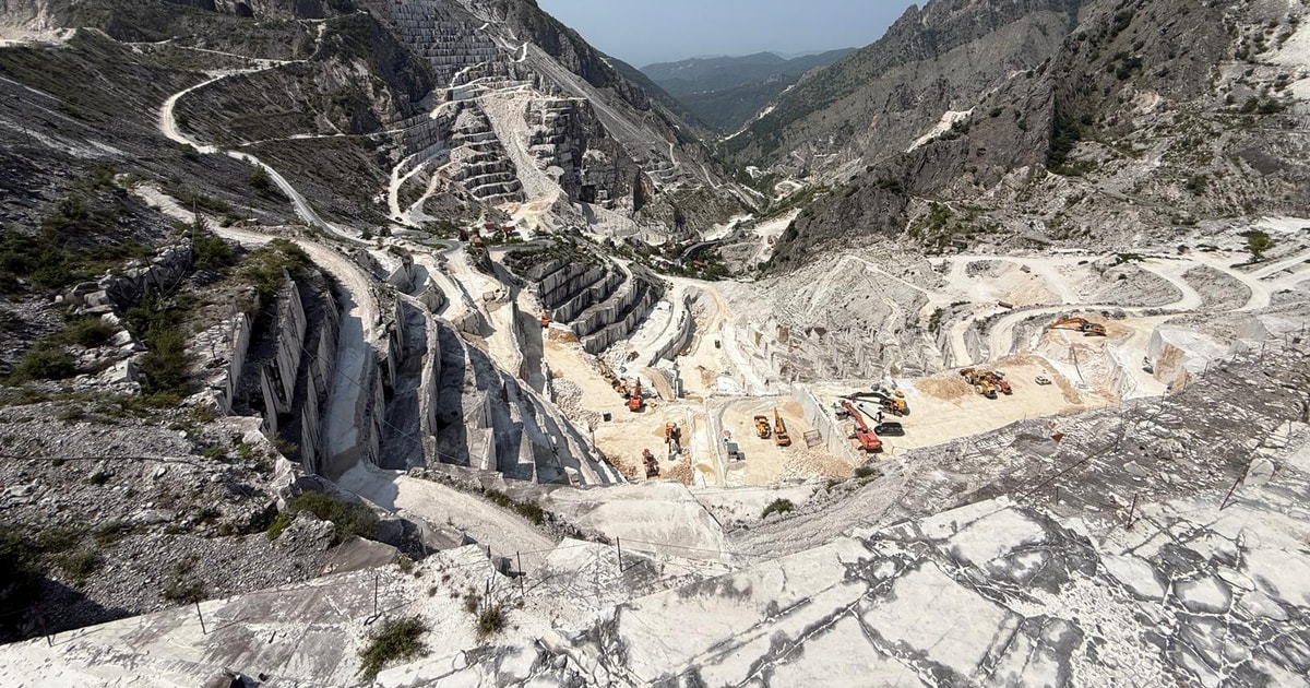 Carrara marble quarries with lardo tasting: Off-road quarry tour ...