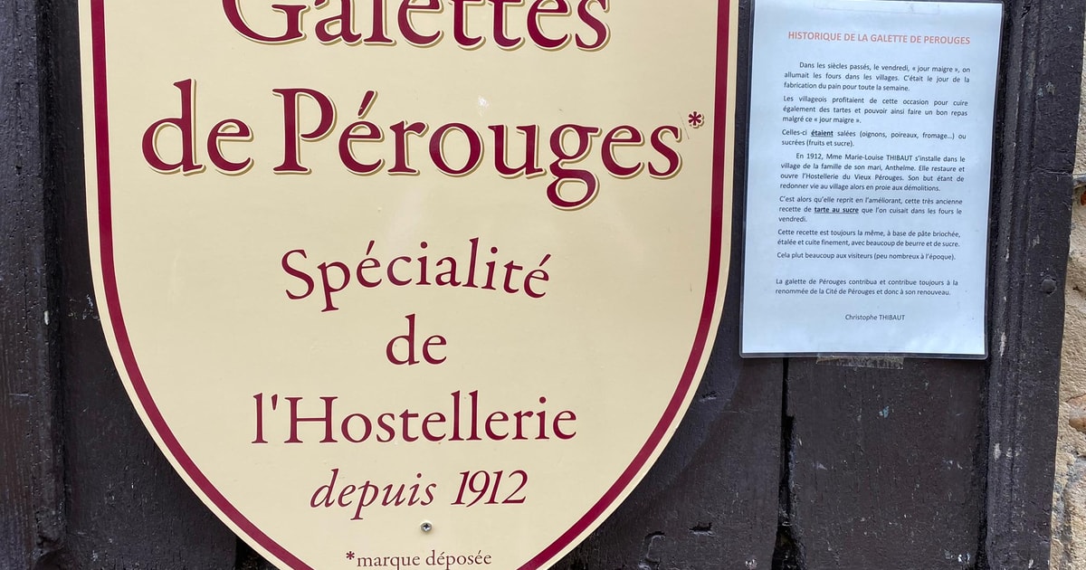 Lyon : self-guided hike to Pérouges (train & picnic) | GetYourGuide