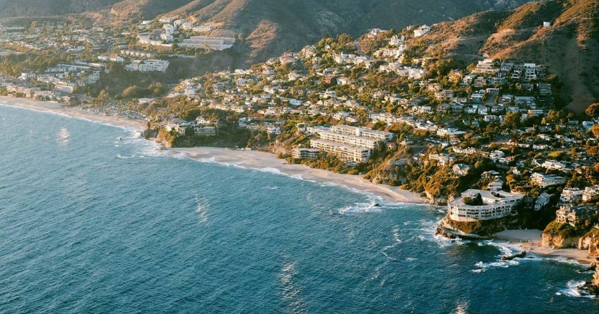 Condado de Orange: Excursión aérea por la costa desde el aeropuerto ...
