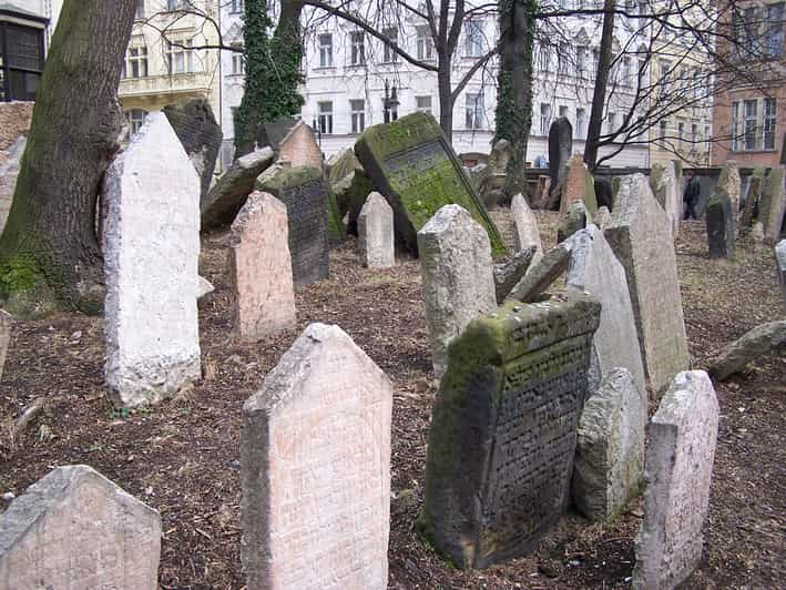Prague: 2-Hour Old Town and Jewish Ghetto Walking Tour | GetYourGuide