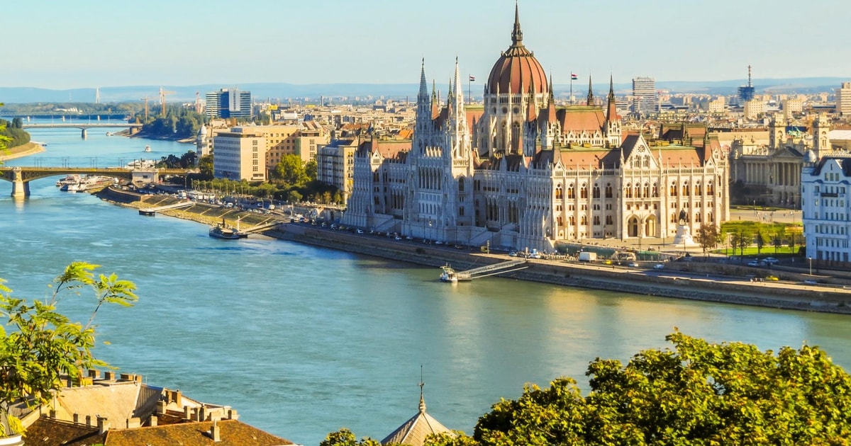 Budapest Donauschifffahrt mit Rundgang durch die Altstadt | GetYourGuide