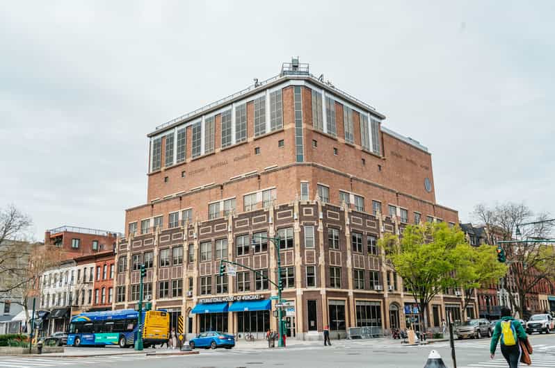 Central Harlem: Mecca of African-American Culture | GetYourGuide