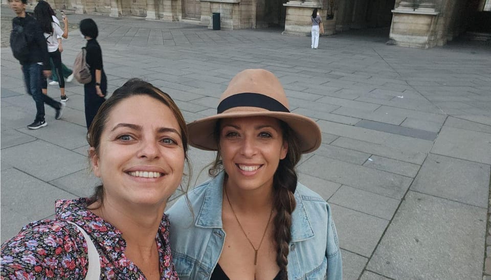 París: Emily en París Tour guiado por la ciudad | GetYourGuide
