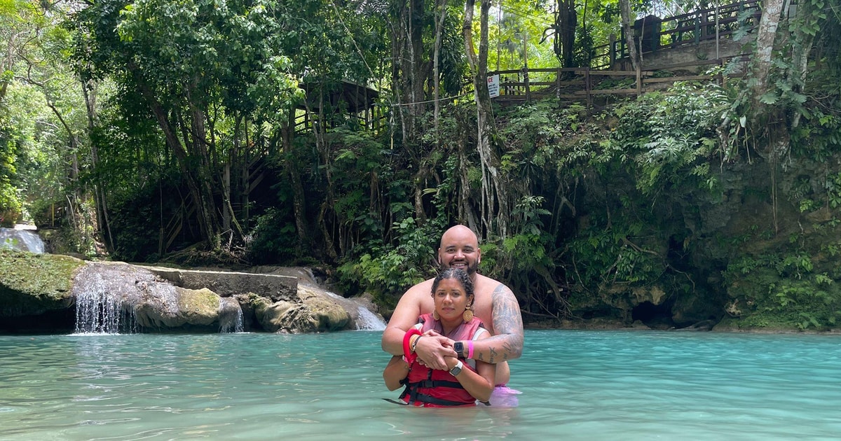 Rafting, Blue Hole, Luminous Lagoon und Reittour | GetYourGuide