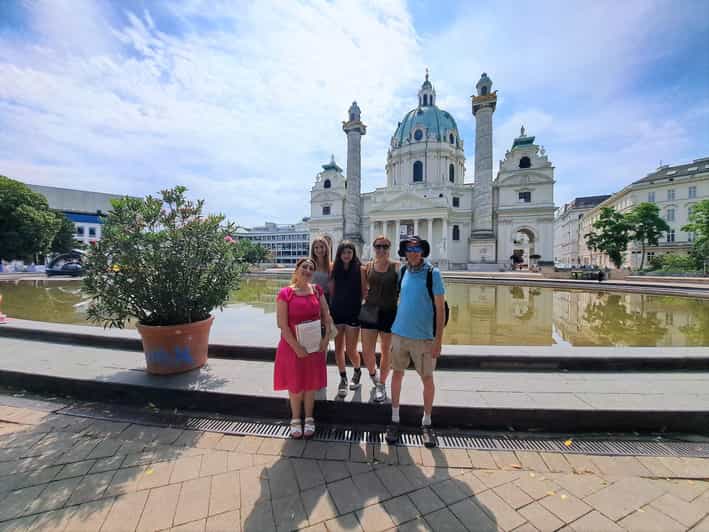 Spanska ridskolan Wien: Boka biljetter till ditt besök | GetYourGuide