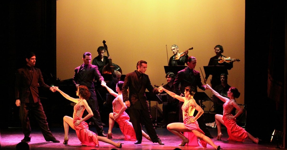 Buenos Aires Tango Show und Abendessen im Piazzolla Tango | GetYourGuide