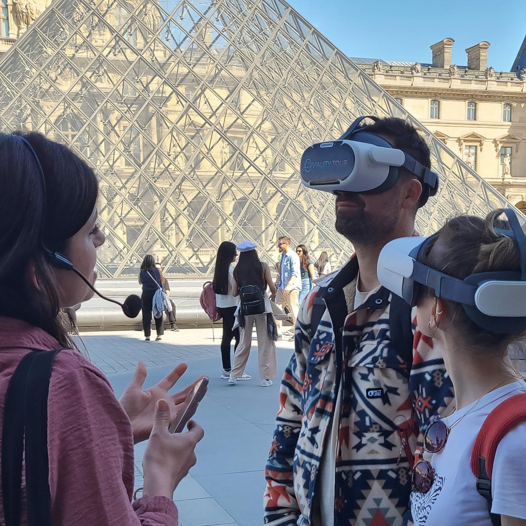 Paris: Immersive tour of the Louvre with virtual reality | GetYourGuide