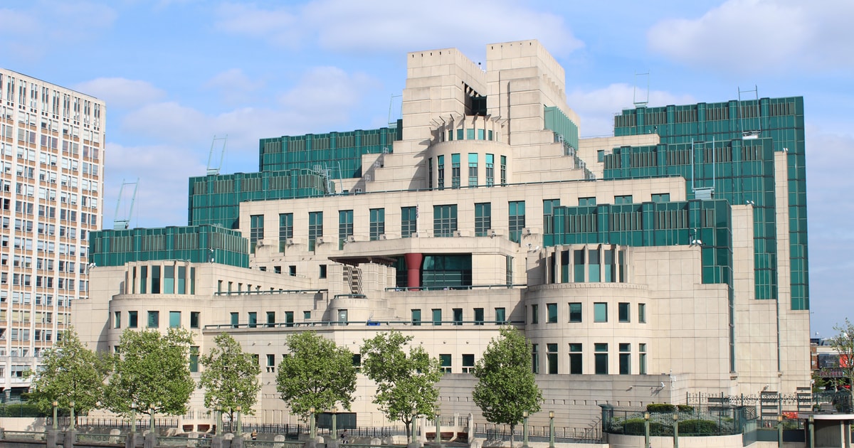 Visite à pied de 2 heures des lieux de tournage de James Bond à Londres ...