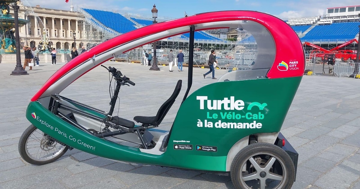Paris : Private tour by electric Rickshaw with hotel pick up | GetYourGuide