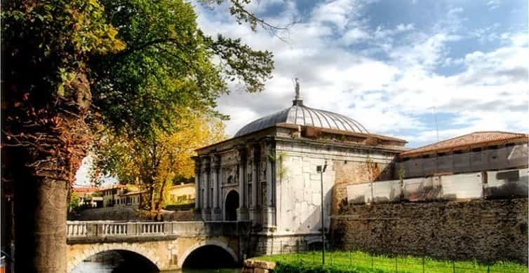 From Jesolo: Treviso, Roncade Castle w/wine tasting day trip | GetYourGuide
