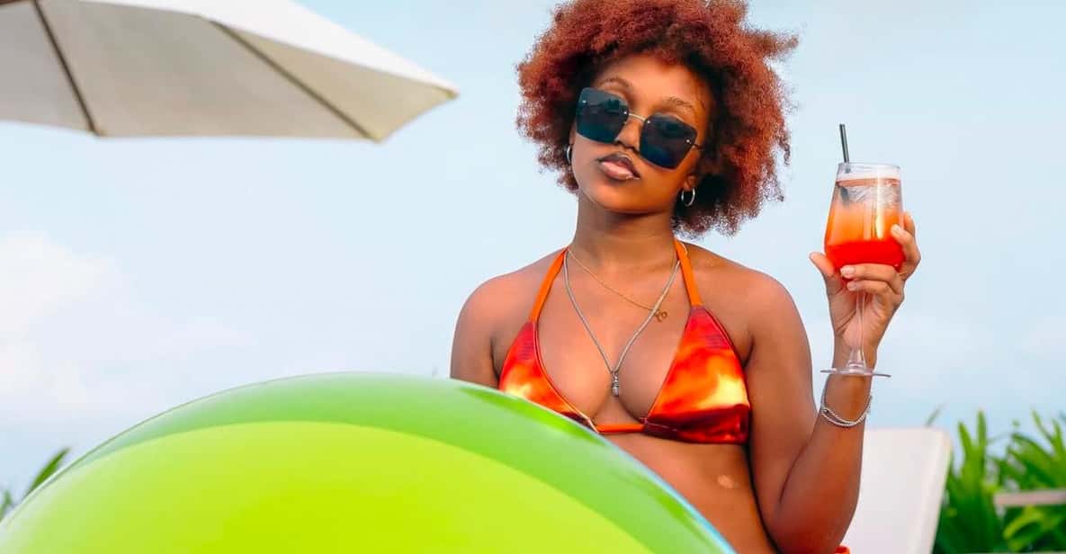 Experiencia de lujo frente a la playa de Accra: sol, arena, serenidad y almuerzo | GetYourGuide