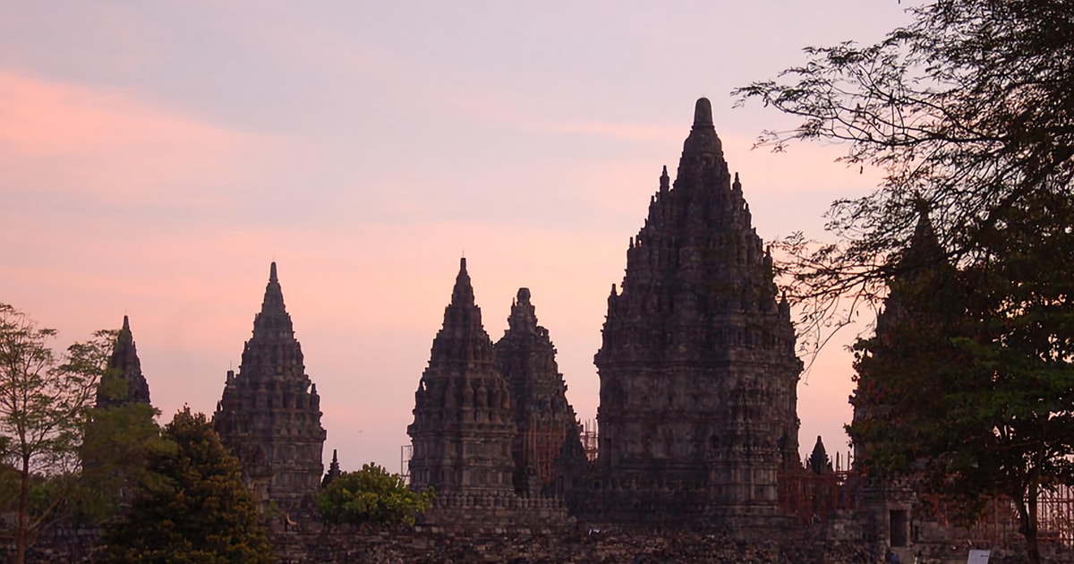 Yogyakarta: Prambanan temple afternoon tour and dinner | GetYourGuide