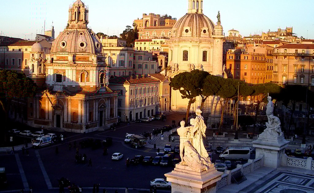 Rome: Small Group Walking Tour with Gelato | GetYourGuide