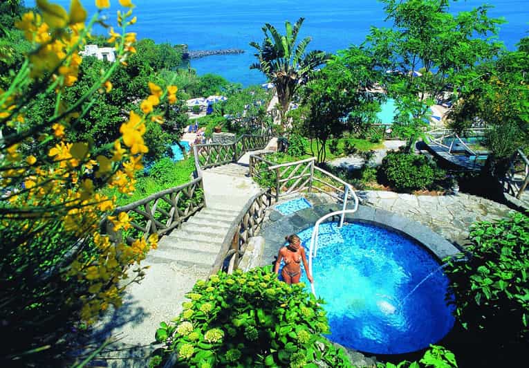 Desde Roma: tour de 4 días por Ischia con Nitrodi Springs | GetYourGuide