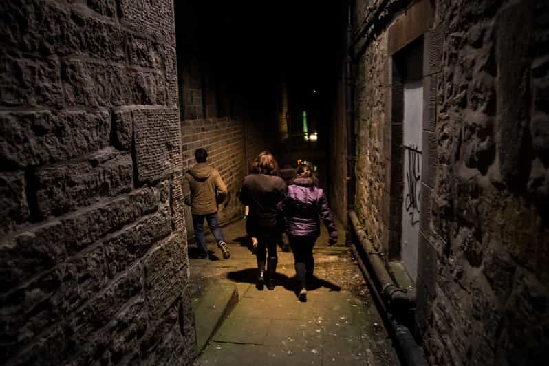 Edinburgh: Late-Night Underground Vaults Terror Tour | GetYourGuide