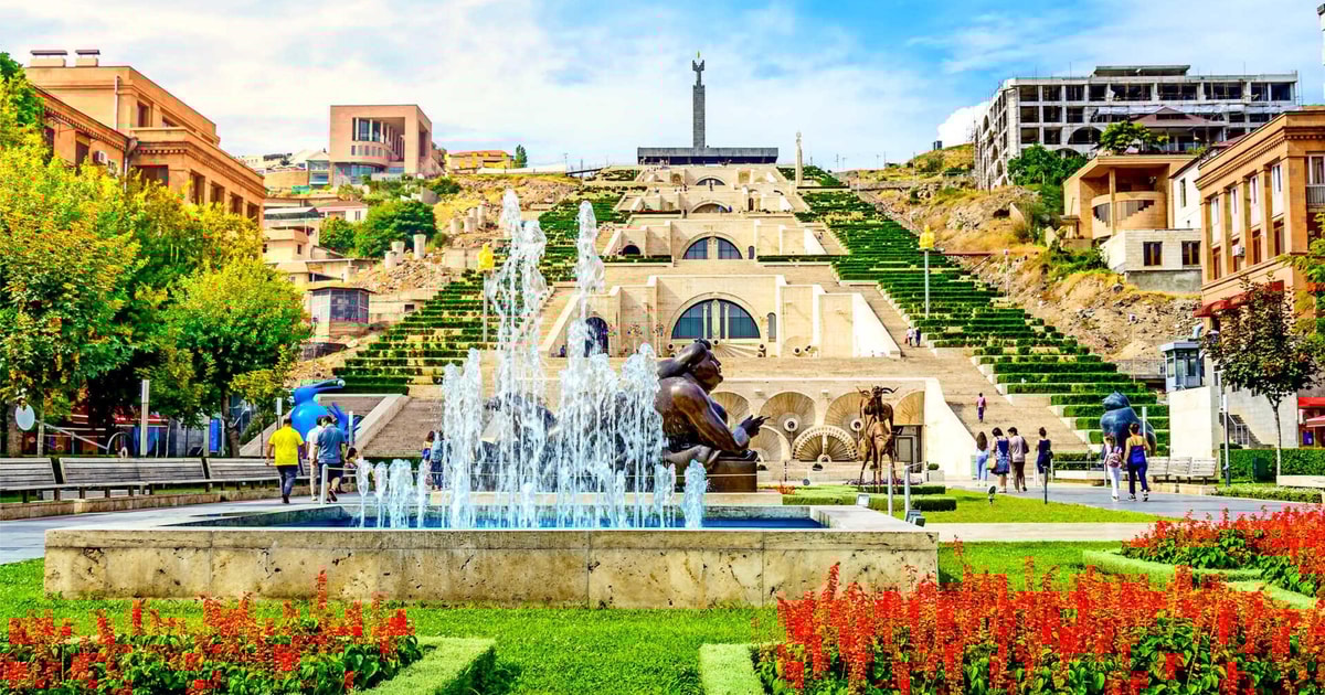 Private Tour: Beobachtende Stadtrundfahrt in Eriwan | GetYourGuide