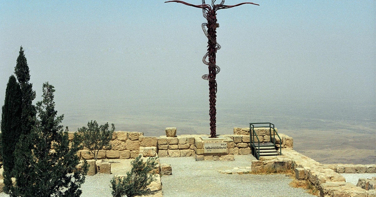 Half-Day Tour to Madaba and Mount Nebo | GetYourGuide