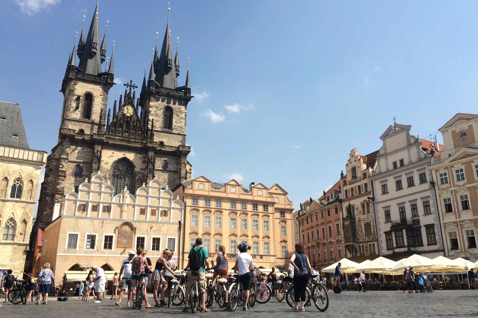 Prague : Visite Complète Incontournable | Guide to Europe