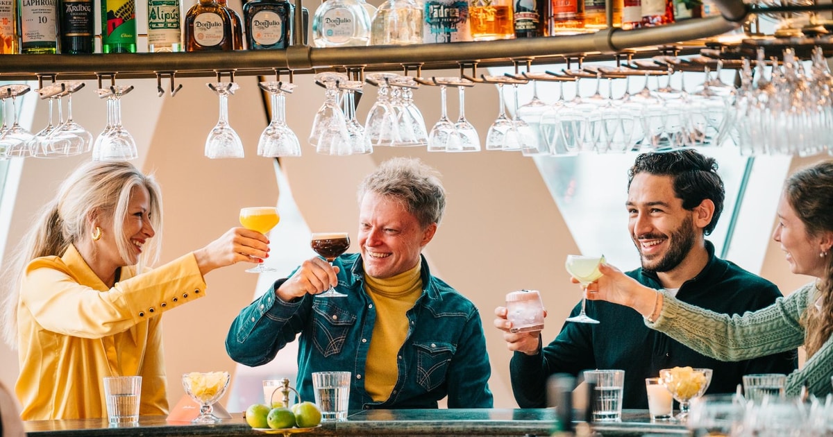 Vienna Nightlife Tour: Dinner, Drinks & Rooftop Bar | GetYourGuide