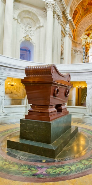 Les Invalides: Napoleon's Tomb & Army Museum Entry | GetYourGuide