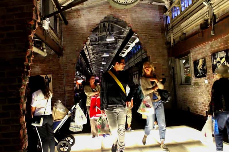 NYC: High Line, Chelsea, & Meatpacking District Walking Tour | GetYourGuide