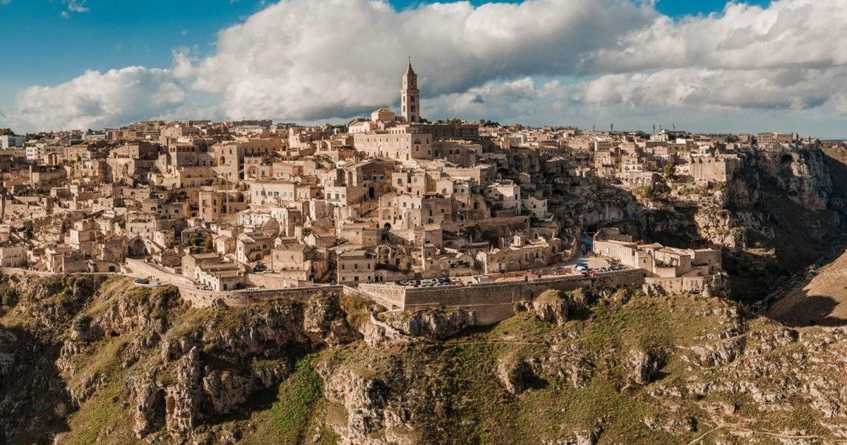 Matera: tour de la ciudad subterránea y Sassi | GetYourGuide