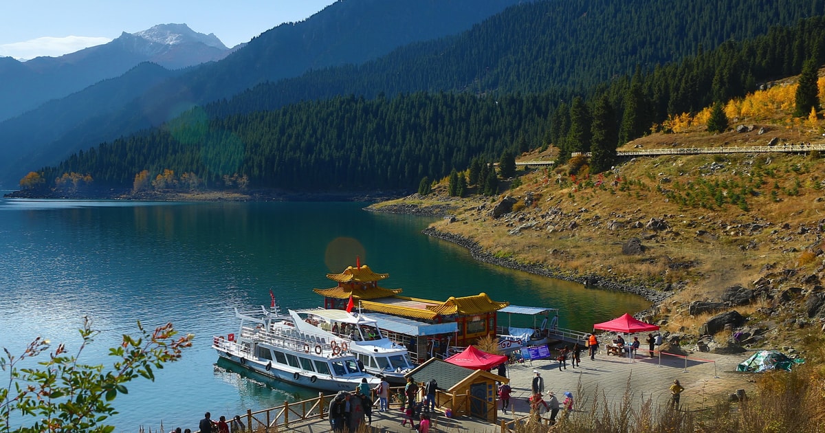 Dagstur til Tianchi Heavenly Lake fra Urumqi | GetYourGuide