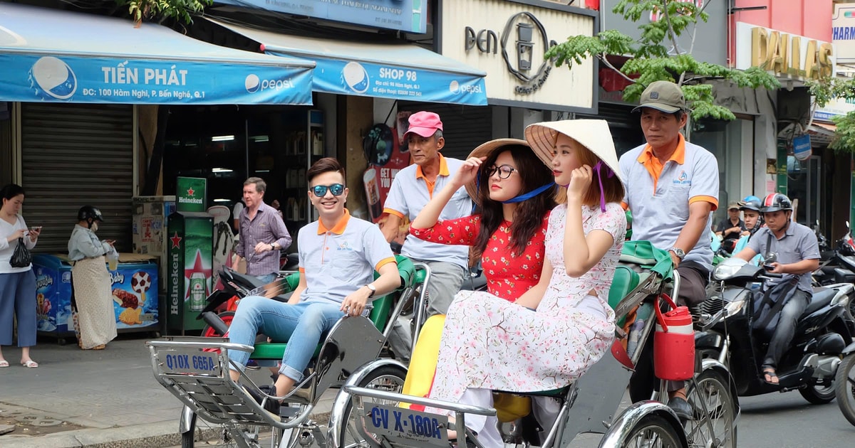 HCM City: 4-hours Ao Dai Photography Tour with Cyclo Ride | GetYourGuide