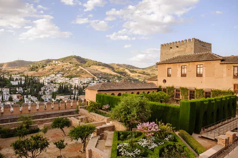 Granada: Alhambra & Nasrid Palaces Fast-Track Ticket | GetYourGuide