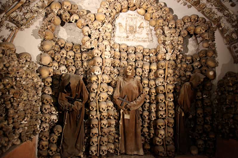 Catacumbas de Roma: Visita exclusiva después de hora y Capilla de los ...