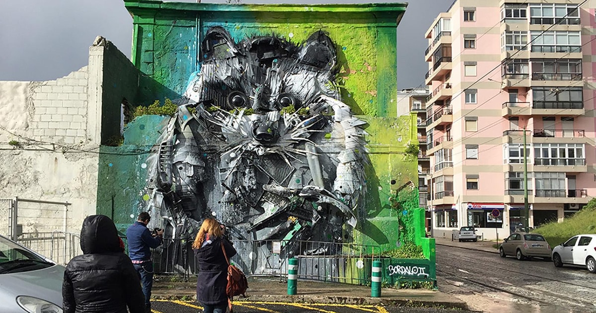 Lisbona: Tour dell'arte di strada | GetYourGuide