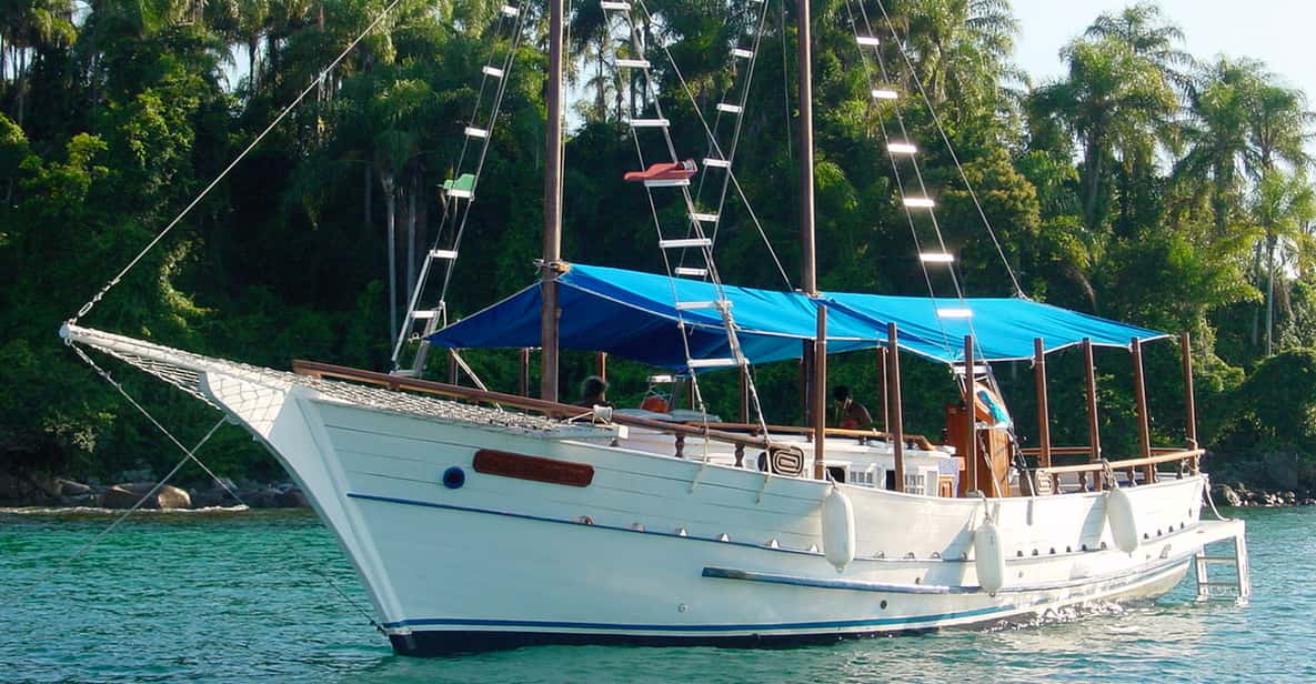 Paraty: Tour en barco goleta con playas y snorkel | GetYourGuide