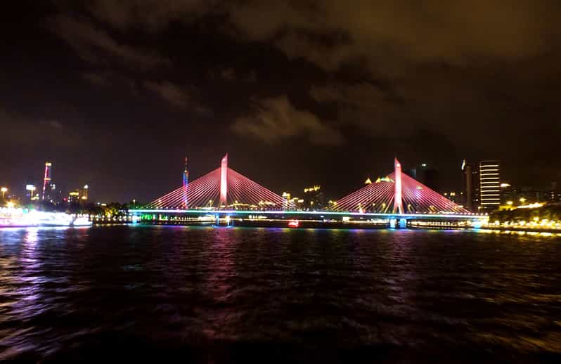 Guangzhou: Crucero Nocturno por el Río de las Perlas con Cena Buffet ...