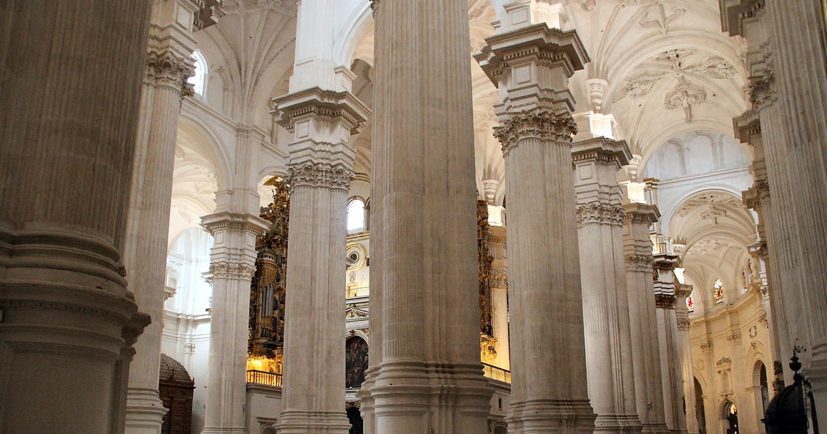Granada: Alhambra, Cathedral & Royal Chapel Tour w/ Tickets | GetYourGuide