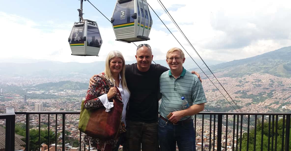 Medellín: Wandertour mit Seilbahn und Botero Plaza | GetYourGuide