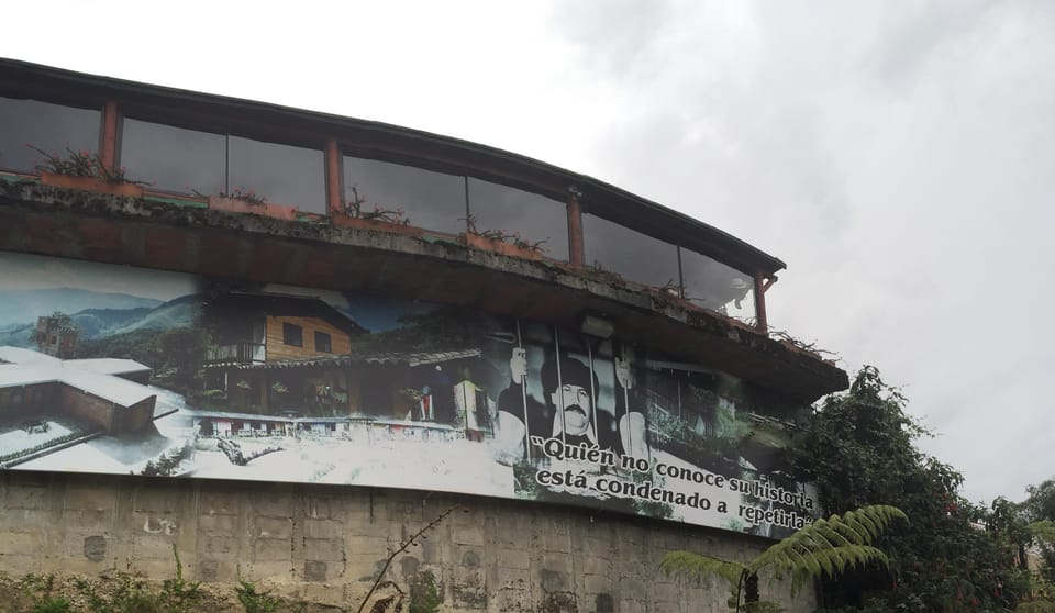 Medellín: Tour privato della prigione di Pablo Escobar | GetYourGuide