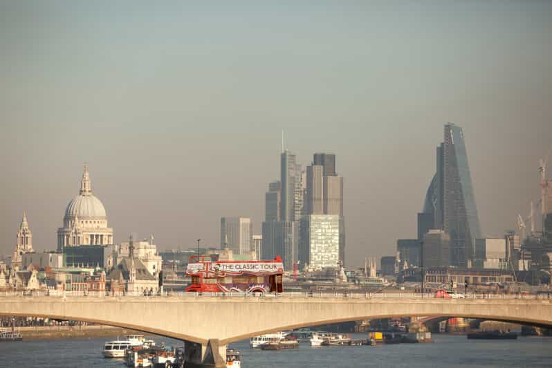 Londra Tur Rehberi ile Üstü Açık Vintage Otobüs Turu | GetYourGuide