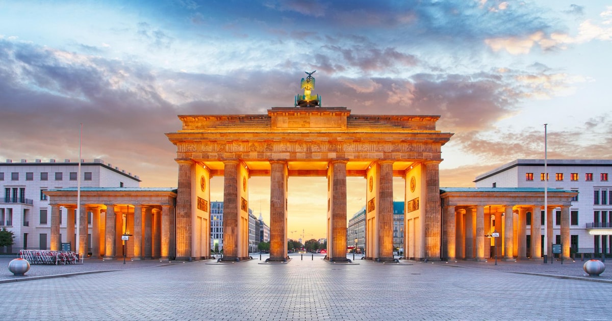 Berlin Walking Tour To The Top 10 Sightseeing Attractions GetYourGuide Berlin Walking Tour To The Top 10 Sightseeing Attractions GetYourGuide