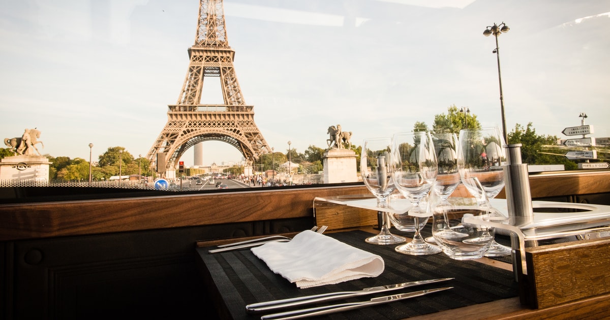 Comida en París: Tour Gourmet Bustronome de París | GetYourGuide
