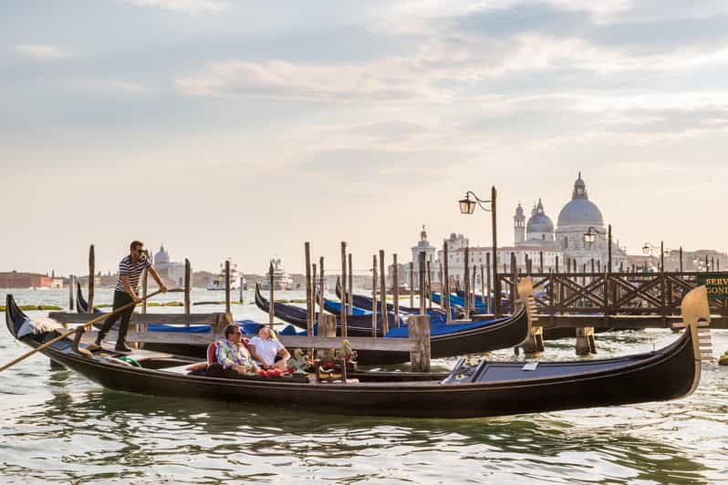 Venice: Shared Gondola Ride Across the Grand Canal | GetYourGuide