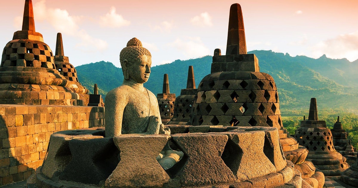 Yogyakarta: Borobudur and Prambanan Temples Guided Tour | GetYourGuide