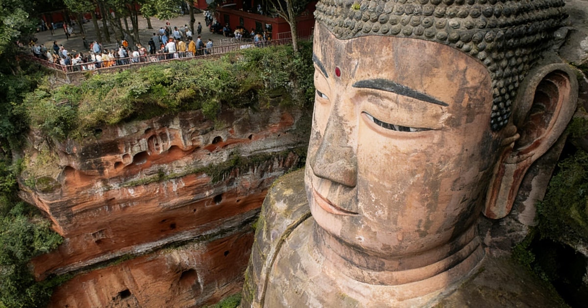 Chengdu: Private Day Tour to the Leshan Giant Buddha | GetYourGuide