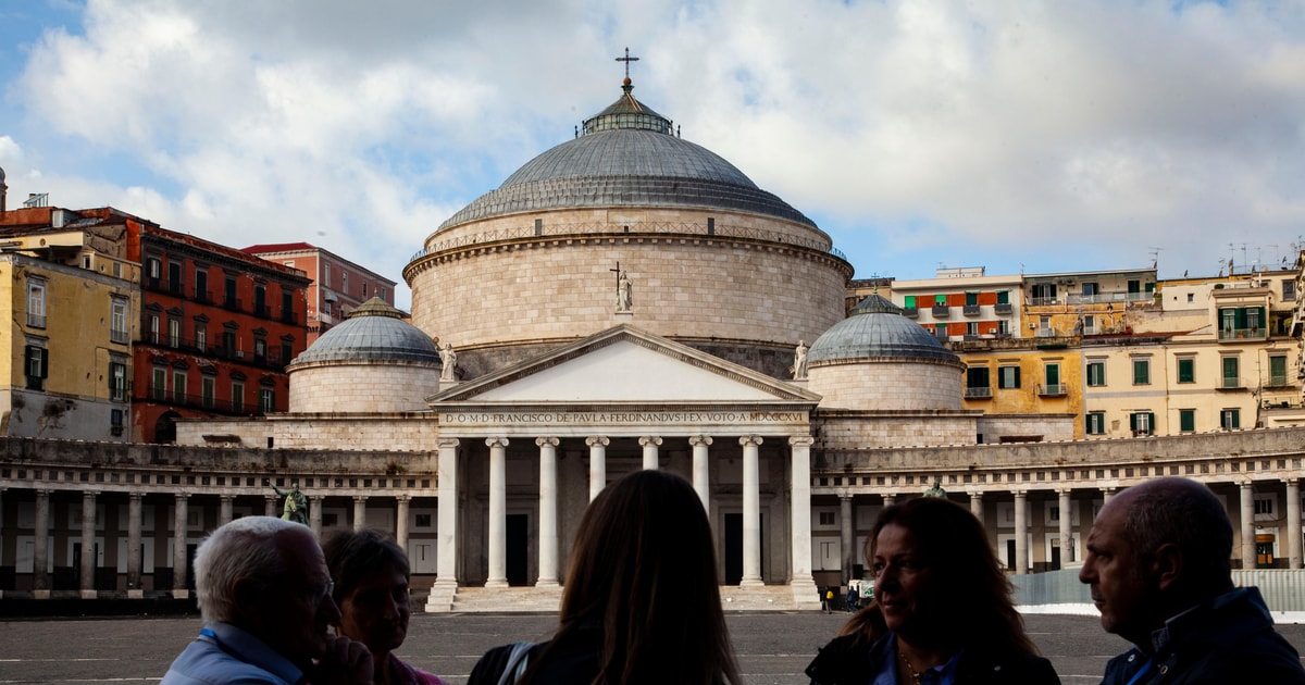 Naples: Royal Palace and Spanish Quarter Guided Tour | GetYourGuide