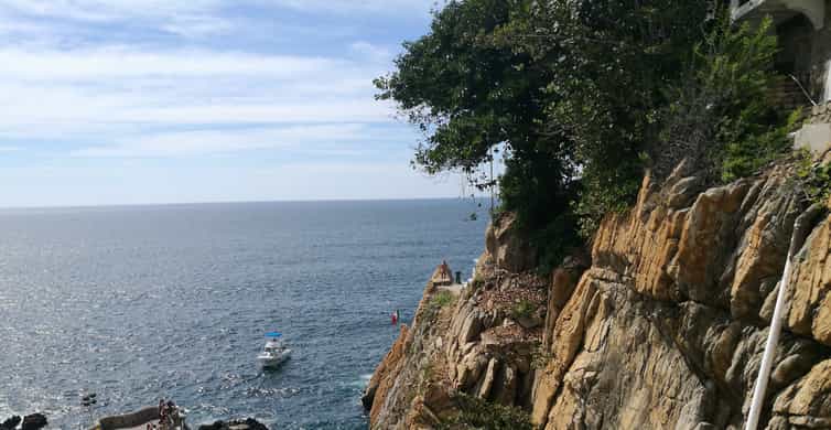 La Quebrada, Acapulco - Book Tickets & Tours | GetYourGuide