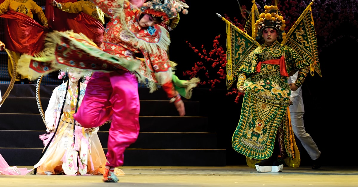 Beijing: Peking Opera Night Tour w/ Transfer | GetYourGuide