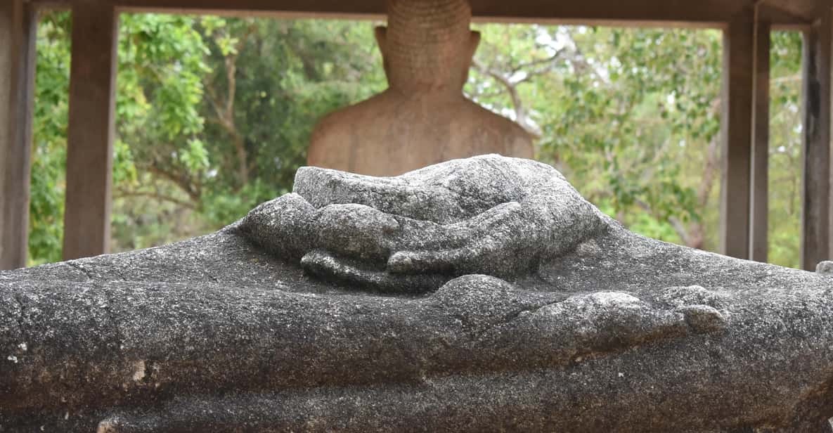 Sri Lanka 4-dages tur: Fra Lion Rock til hellige templer | GetYourGuide