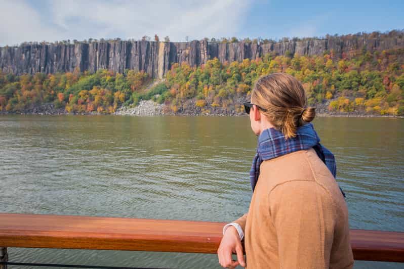 NYC: Hudson River Fall Foliage Yacht Tour | GetYourGuide