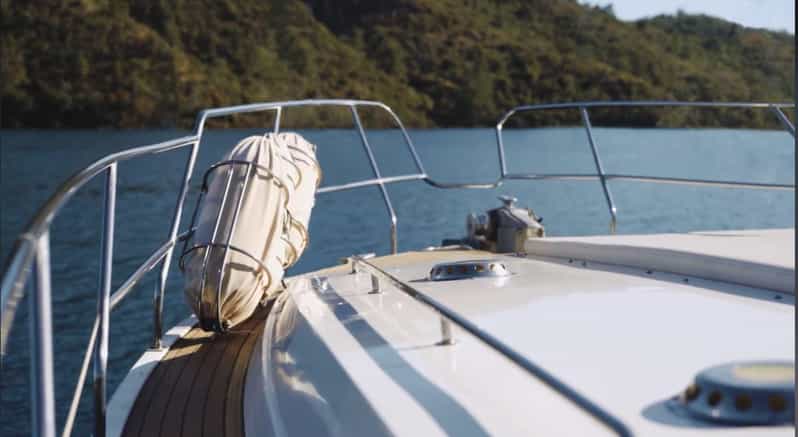 จองเรือยอชท์: Corfu ถึง Paxos, Blue Caves, Antipaxos! | GetYourGuide