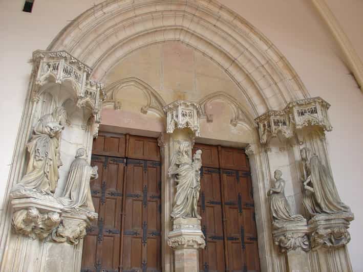 Dijon : Visita guiada : El Pozo de Moisés | GetYourGuide