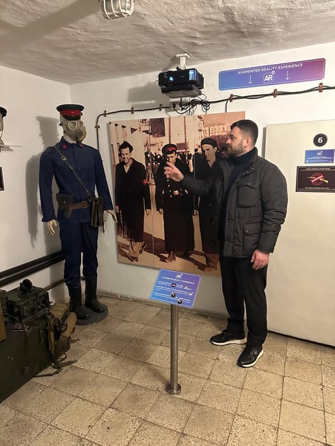 Bunk Art Tirana - El lado oscuro del comunismo | GetYourGuide